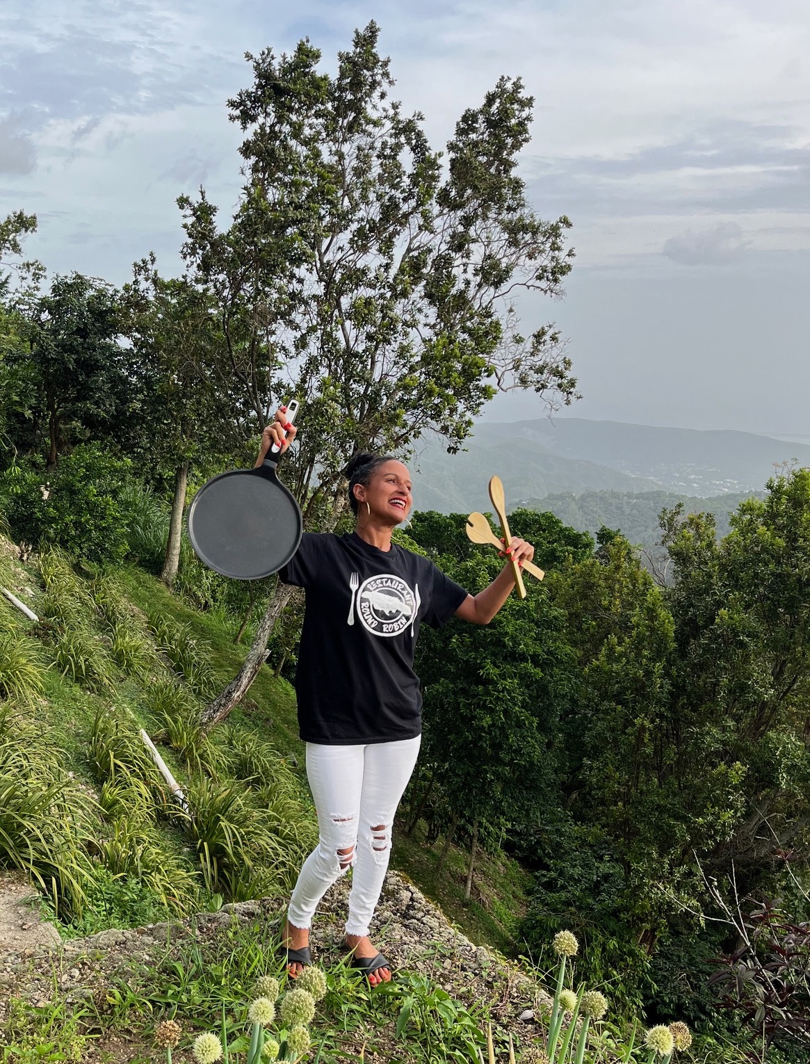 Restaurant Round Robin - 17 Mile Post Jamaica